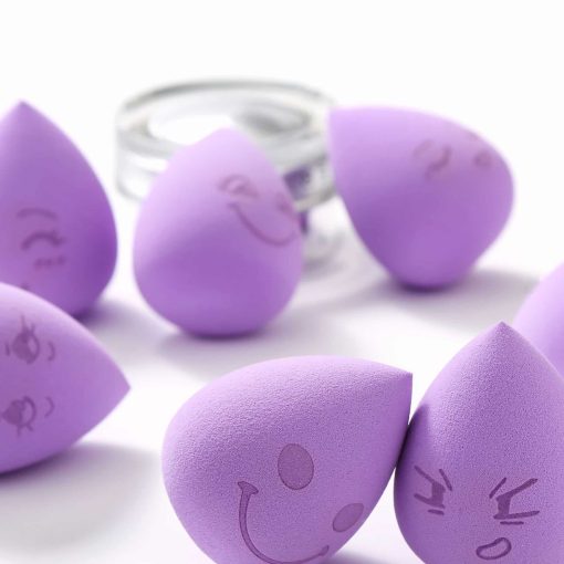 Get the Perfect Finish: How to Use a Beauty Blender Puff